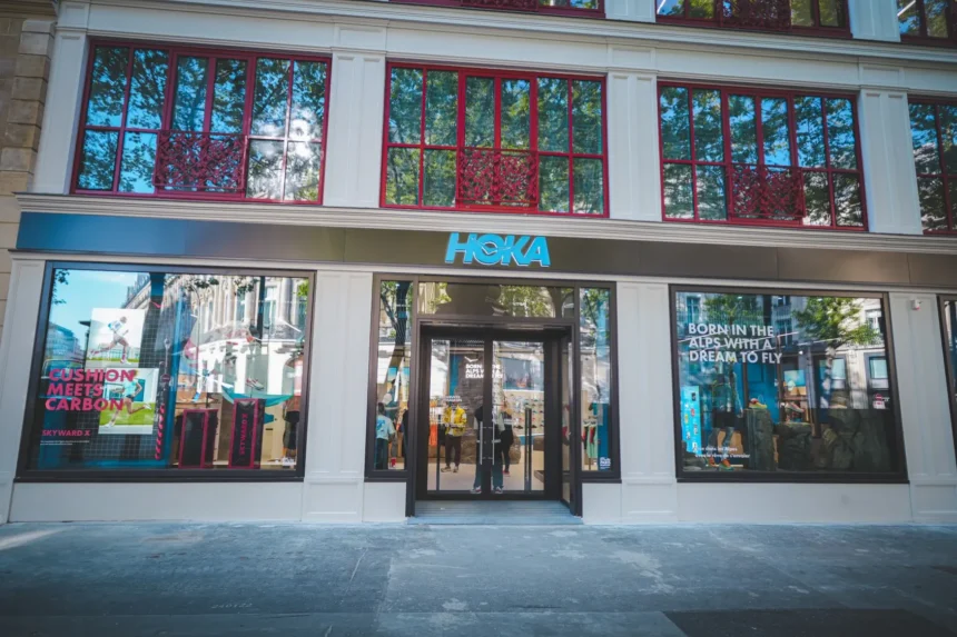 HOKA Ouvre Sa Première Boutique à Paris Au Cœur Du Quartier De L'Opéra ...